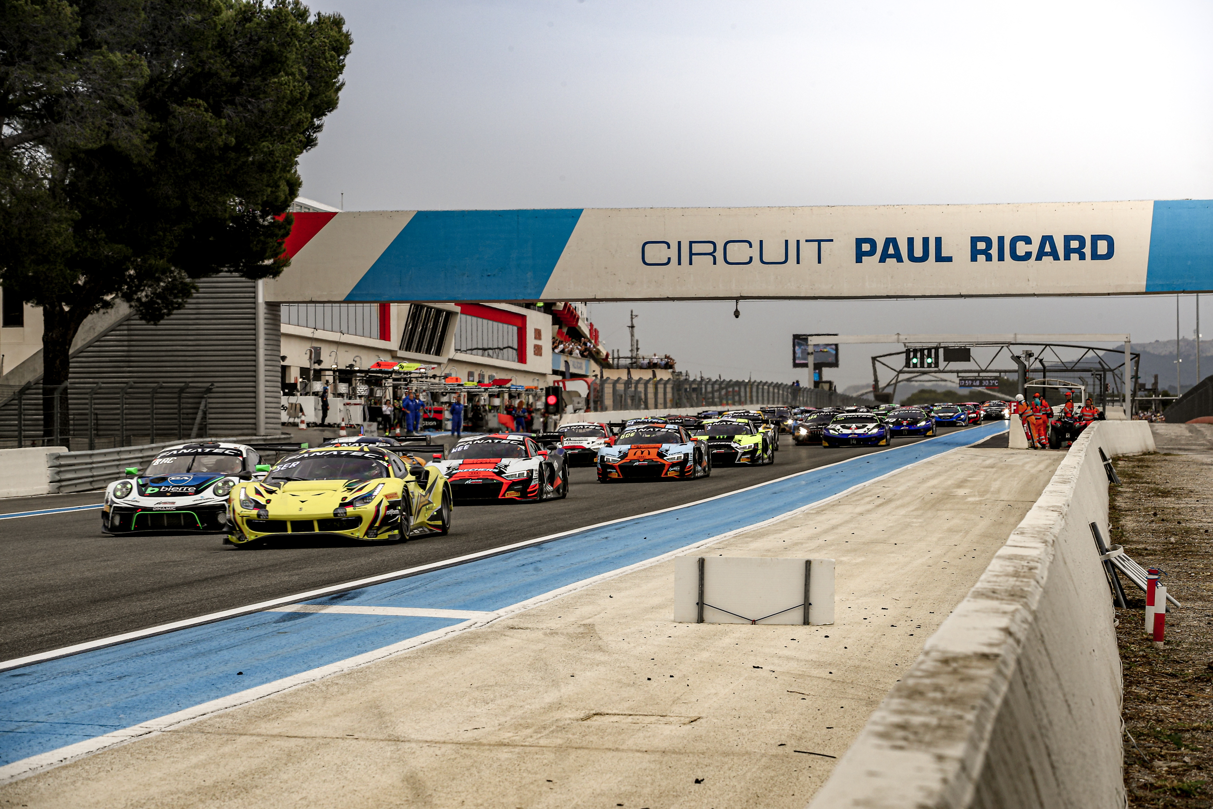 GT stars and cars to contest three separate events at 2022 FIA ...